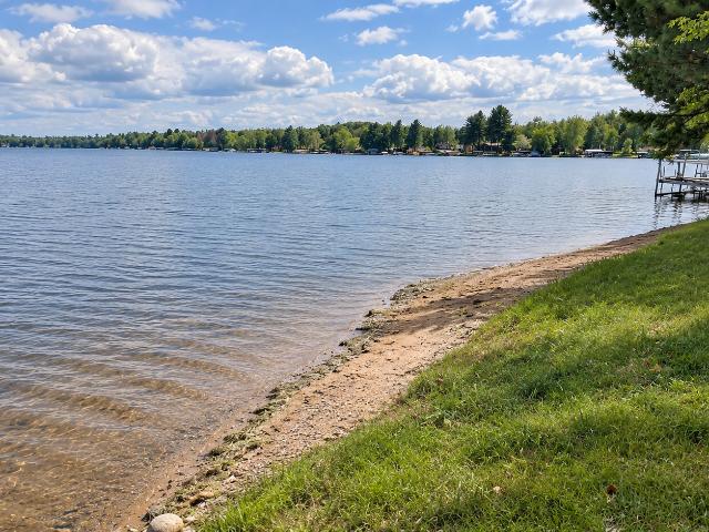 1077 Bone Lake Lane W