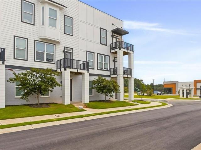 1077 Glen Opal Drive