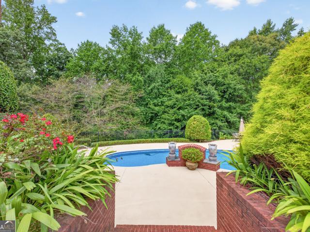 1077 Scales Creek Road