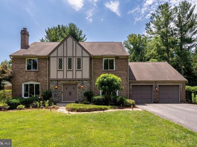 1077 Spring Hill Rd, McLean, VA 22102