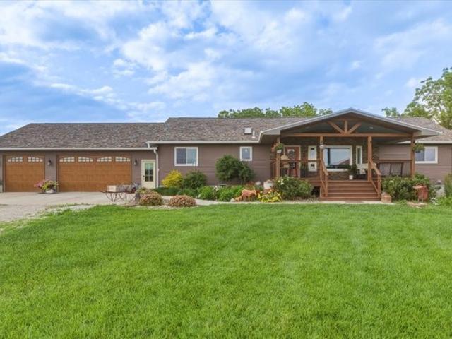 1077 th Ave, Tabor, IA 51653
