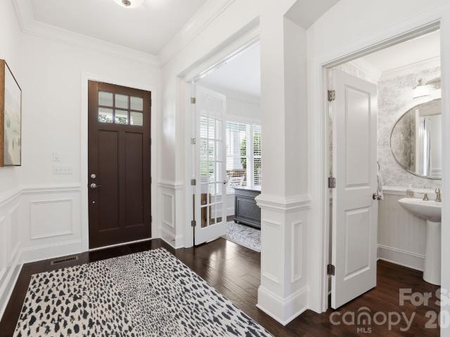 1077 Wessington Manor Lane