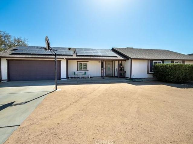 10785 Locust Ave, Hesperia, CA 92345
