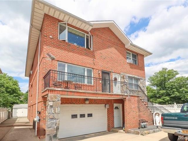 1078 Midland Ave, Bronxville, NY 10708