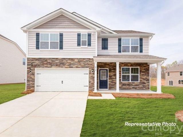 1078 Candy Dr, Statesville, NC 28677