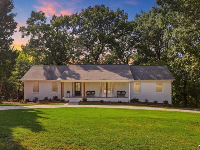 1078 Crest Rd, Leeds, AL 35094