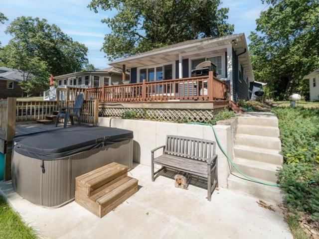 10790 Stoney Point Dr, Delton, MI 49046