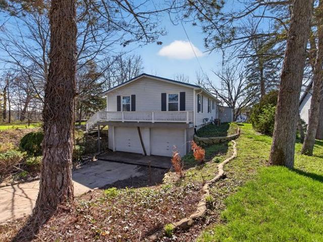 10791 Woodbrook Dr, Cement City, MI 49233