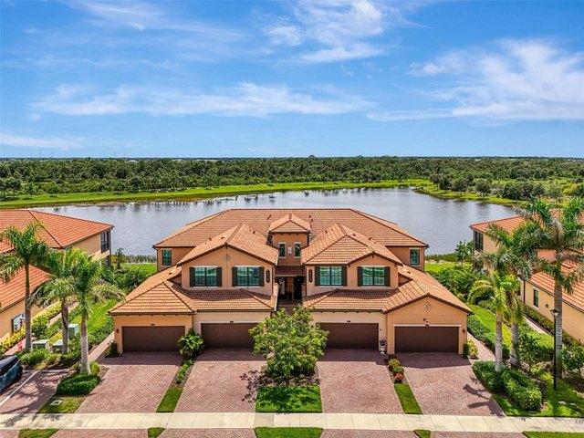10797 Tarflower Dr Unit 201, Venice, FL 34293