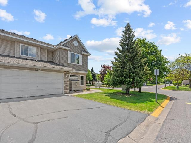 10795 Unity Lane N