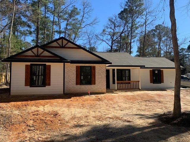 10796 Royal Magnolia Dr, Conroe, TX 77303