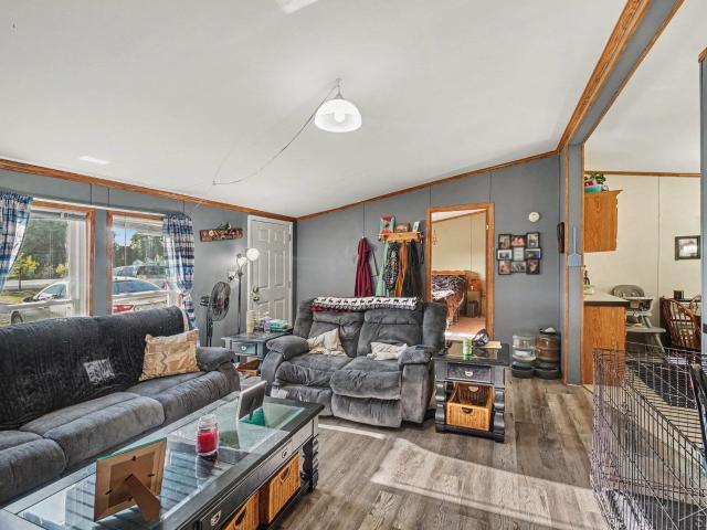1079 N Huron Road