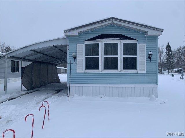 1079 Northwood Dr, Derby, NY 14047