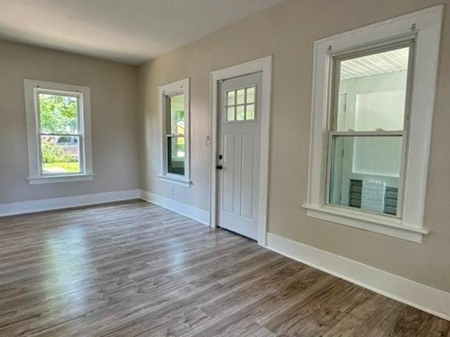 1079 Peerless Avenue