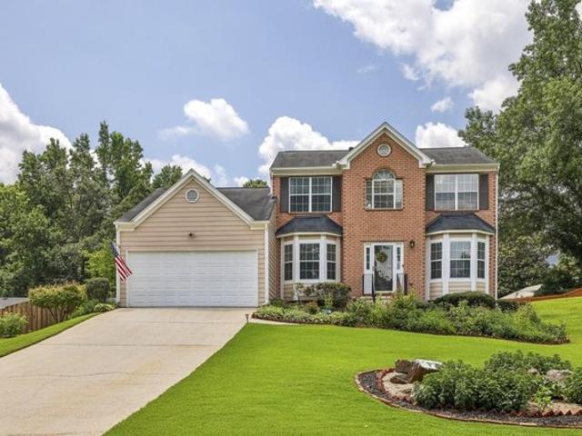 1079 Shadow Lake Dr, Lithonia, GA 30058