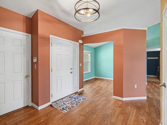 1079 Spruce Glen