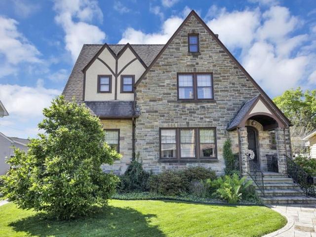 1079 W Main St, Newark, OH 43055
