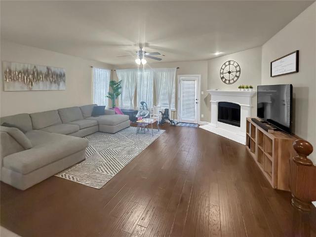 10700 Lariat Trail Drive