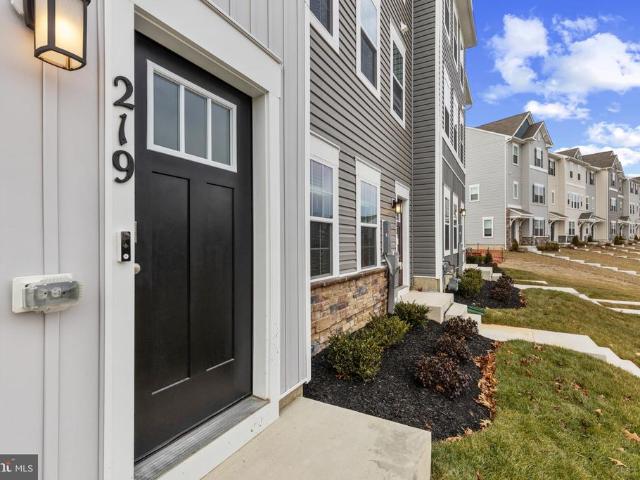 10700 Meridian Hill Way
