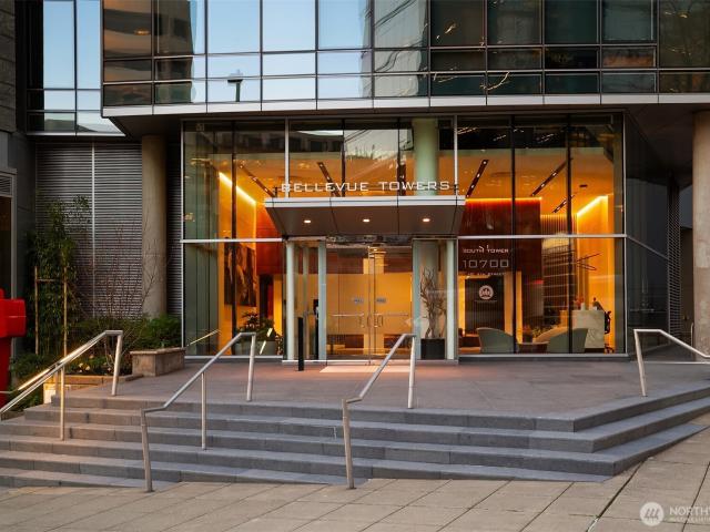 10700 NE 4th St, Unit 2412, Bellevue, WA 98004 | MLS #2511