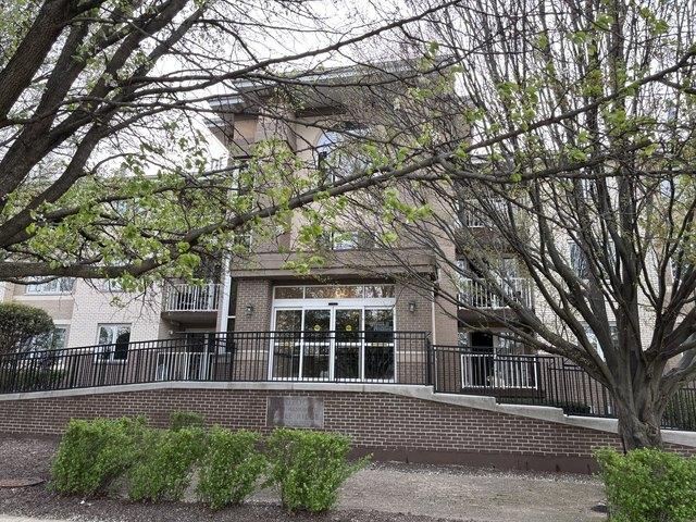 10700 S Washington St Apt 301, Oak Lawn, IL 60453