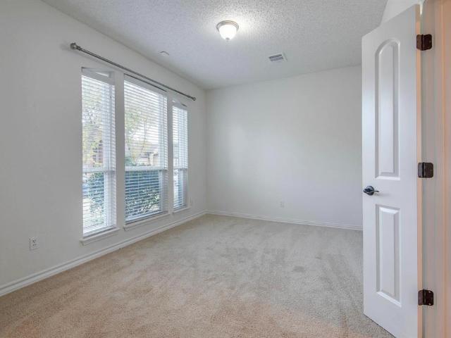10701 Alexandria Drive