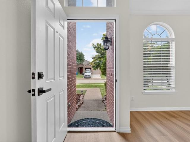 10701 Augusta Ln, Rowlett, TX 75089