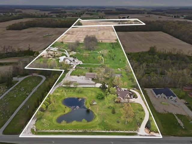 10702 Bass Rd, Fort Wayne, IN 46818