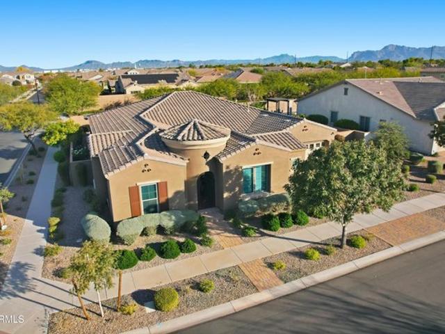 10702 E Lumiere Ave, Mesa, AZ 85212