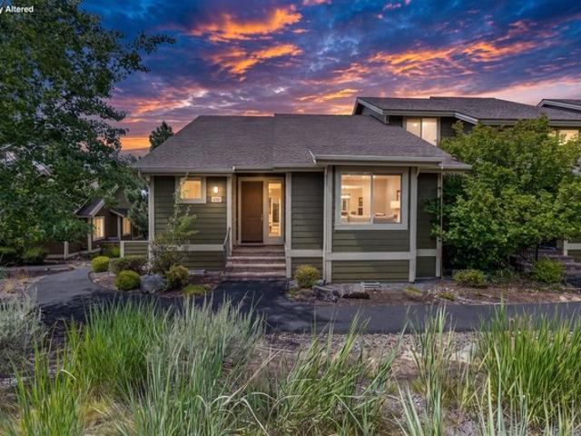 10707 Village Loop, Redmond, OR 97756