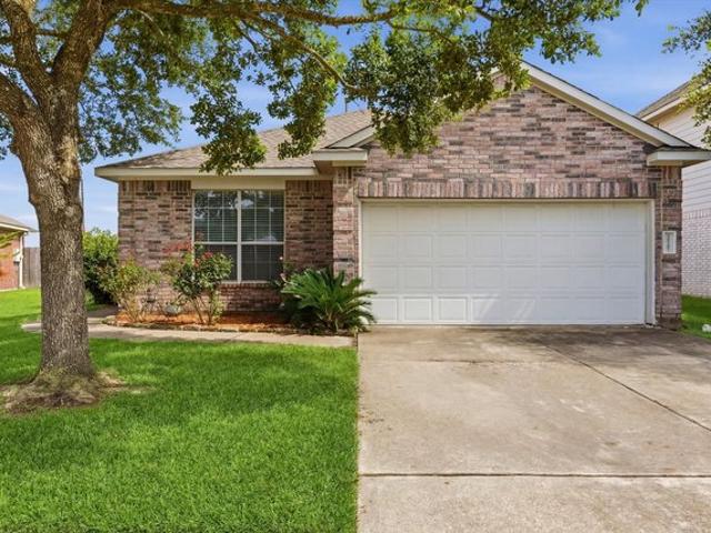 10707 Mocker Nut St, Baytown, TX 77523