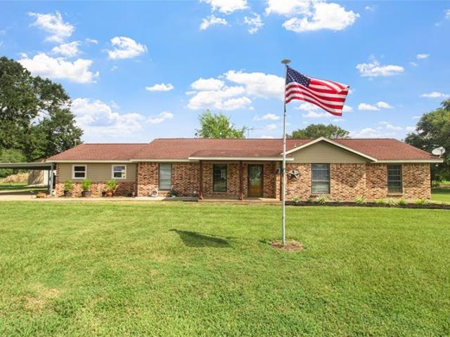 10704 Buls Rd, East Bernard, TX 77435