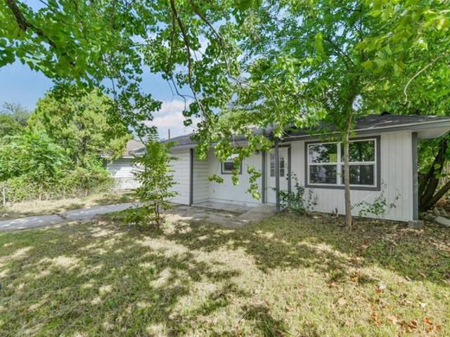 10705 Munn St, Houston, TX 77029