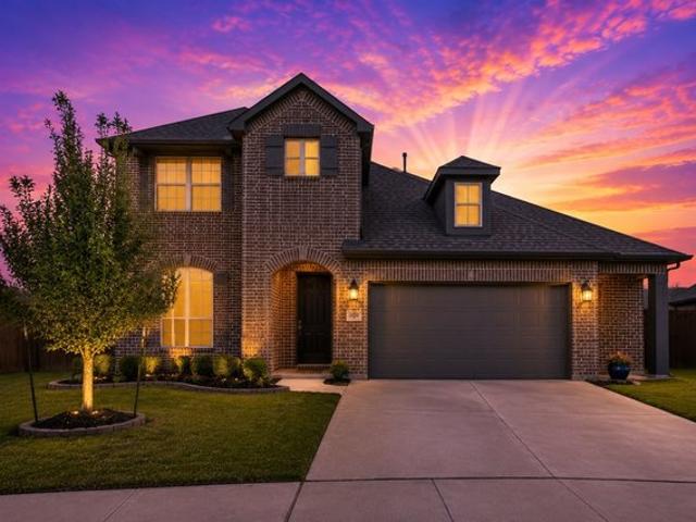 10705 Stanhope Dr, Fort Worth, TX 76036
