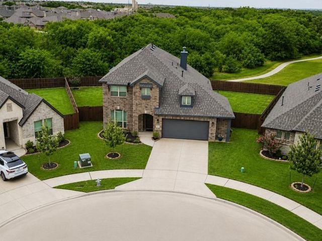 10705 Stanhope Dr, Fort Worth, TX 76036