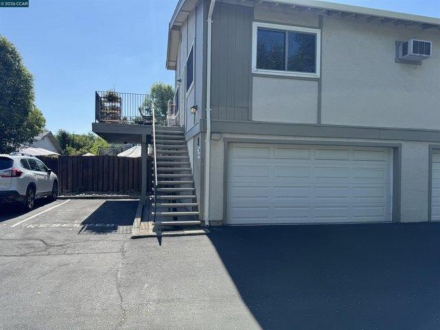 1070 Mohr Ln Apt 1, Concord, CA 94518