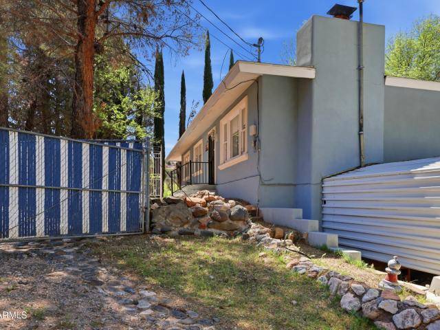 1070 n page springs road