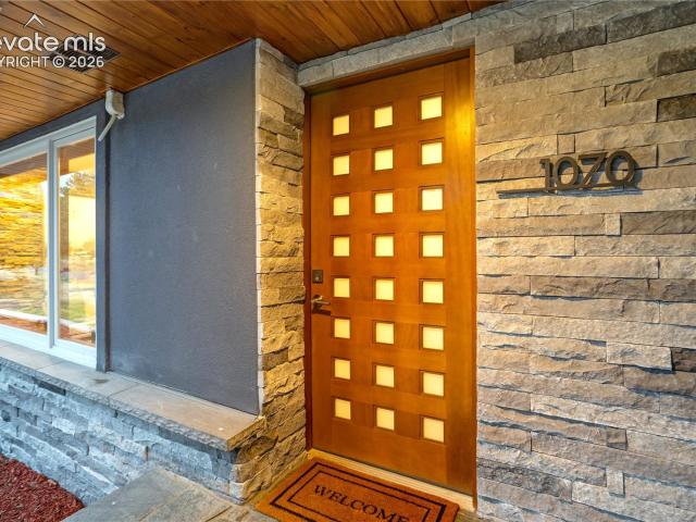 1070 Hidden Valley Road