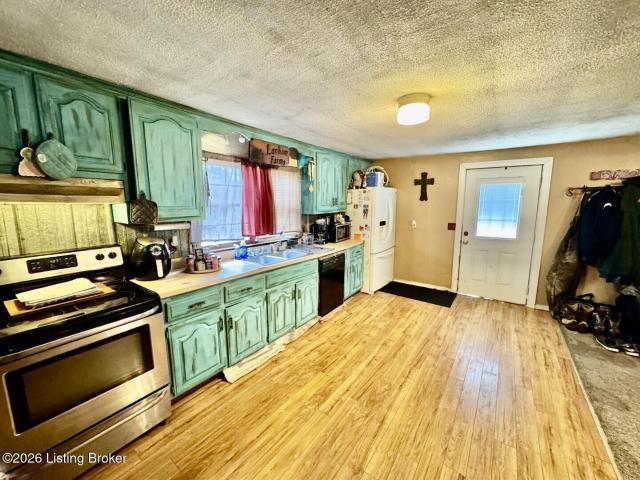 1070 Logan Rd