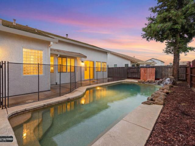 1070 Steele Way, Galt, CA 95632 | MLS #226045