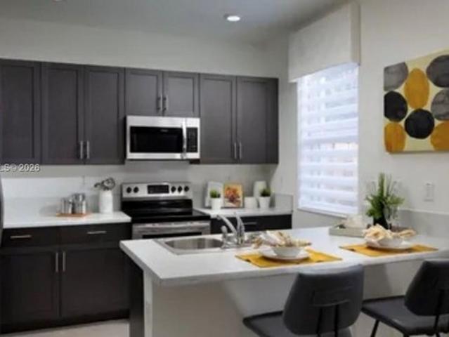 1070 SE 26th Ter, Homestead, FL 33035