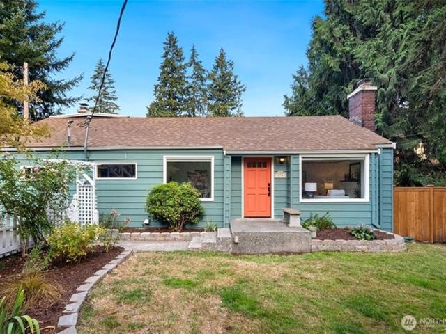 1070 th Ave NE, Seattle, WA 98125
