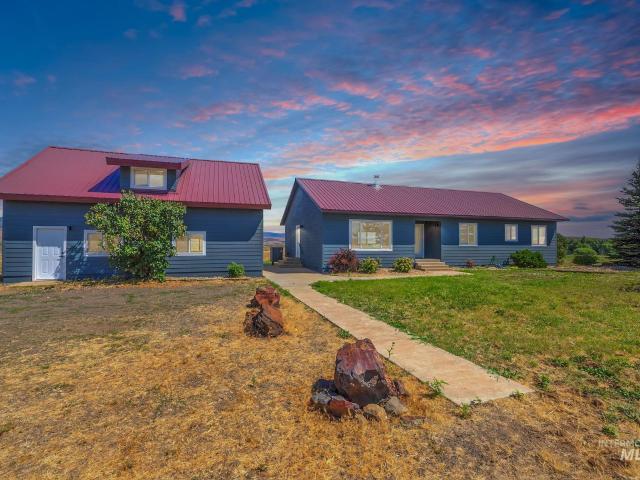 1070 W Indian Valley Rd