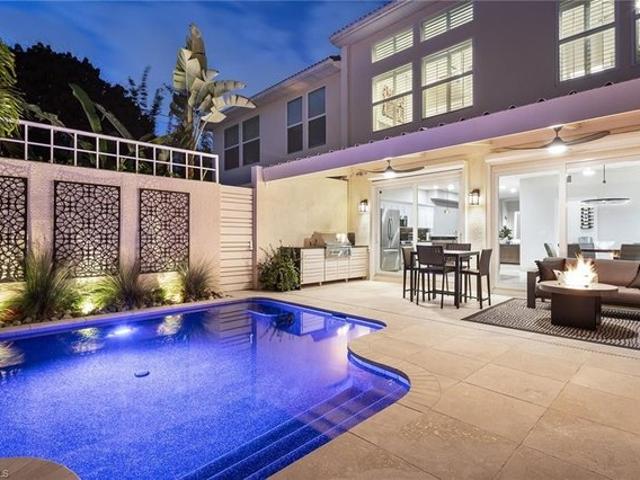 1070 5th St S Unit 4, Naples, FL 34102