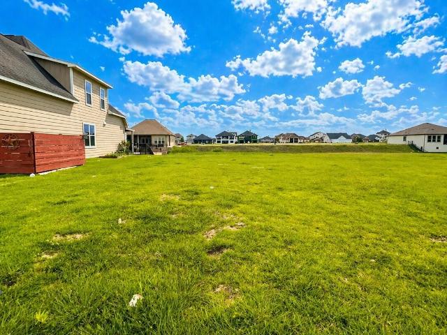 10713 S Lake Mist Lane