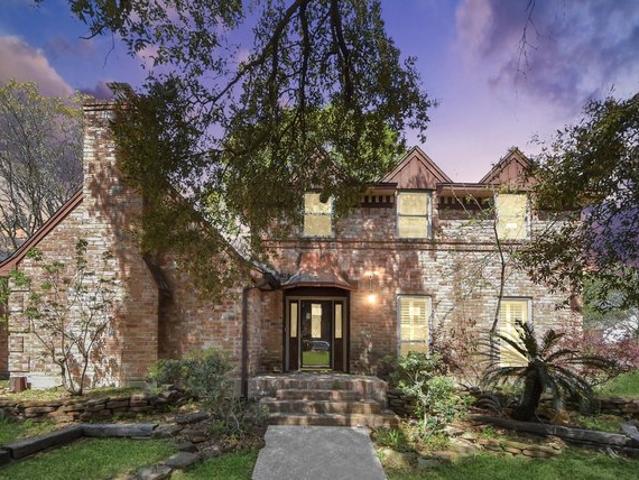 10710 Moorcreek Dr, Houston, TX 77070