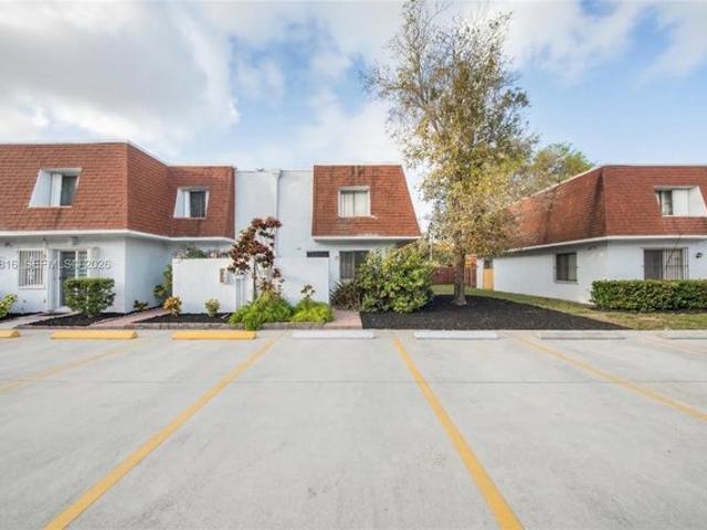 10710 NW 7th St Unit 11B, Miami, FL 33172