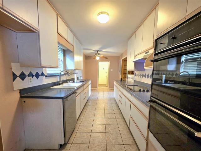 10711 Clearbrook Lane