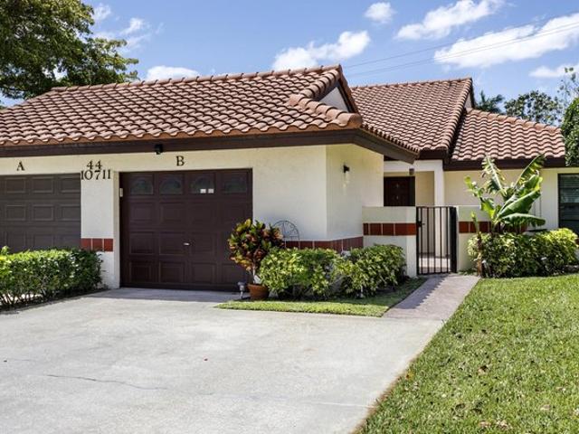 10711 Palm Leaf Dr Apt B, Boynton Beach, FL 33437