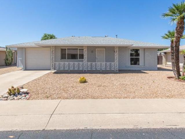 10712 W Camelot Cir, Sun City, AZ 85351